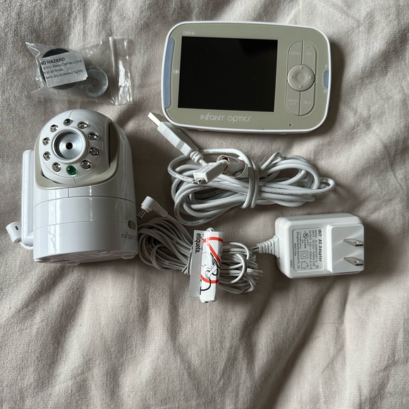 Infant Optics | Other | Infant Optics Dxr8 Baby Monitor Full Kit | Poshmark